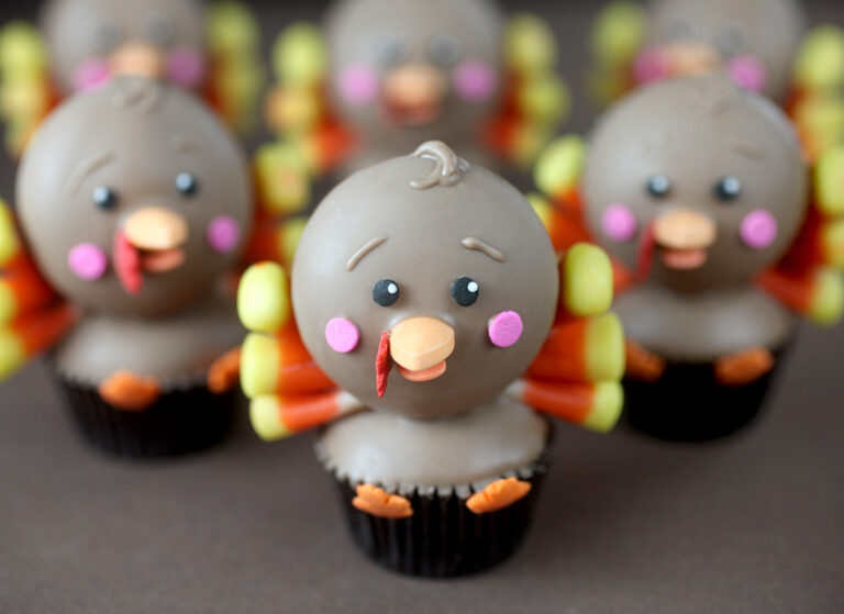 37 Best Thanksgiving Cupcakes You'll Fall in Love With | Pretty Sweet ...