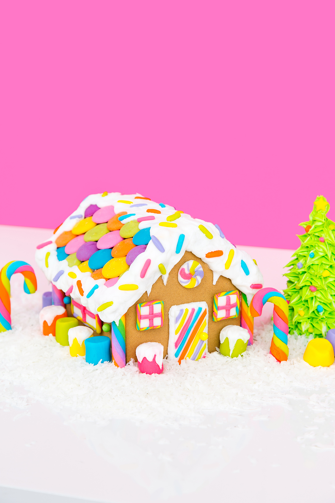 45+ Gingerbread House Designs That Will Sweeten Your Holidays | Pretty ...