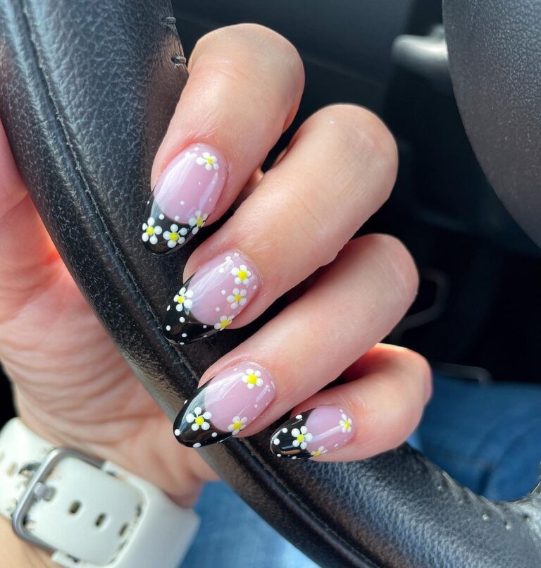 45+ Unique Daisy Nail Art Ideas To Make You Stand Out | Pretty Sweet ...