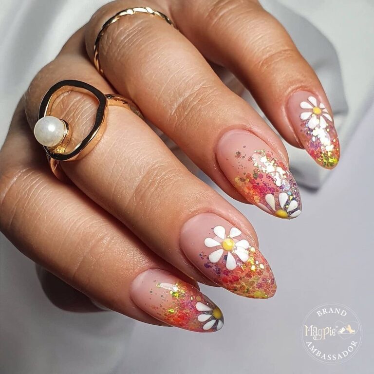 45+ Unique Daisy Nail Art Ideas To Make You Stand Out | Pretty Sweet ...