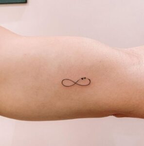 23 Small Tattoos for Women That Are Meaningful and Stylish | Pretty ...