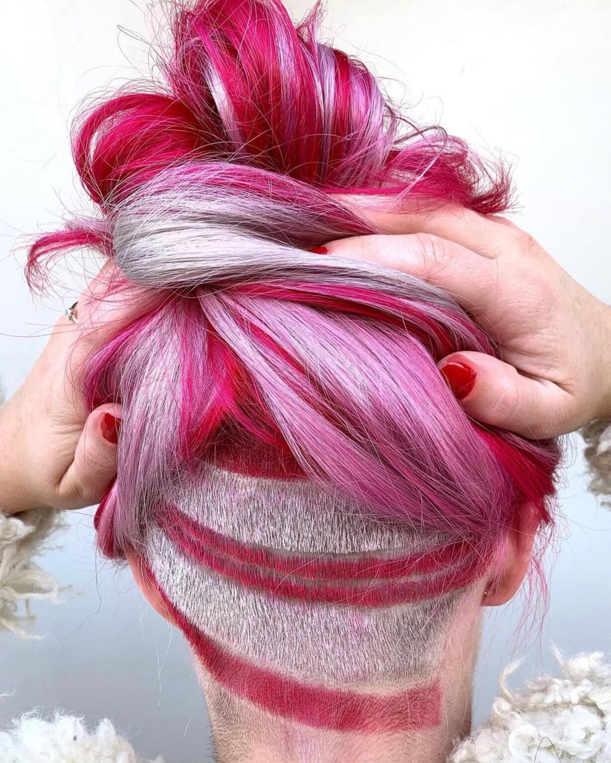 27 Festive Christmas Holiday Hairstyles to Light Up Your Season ...
