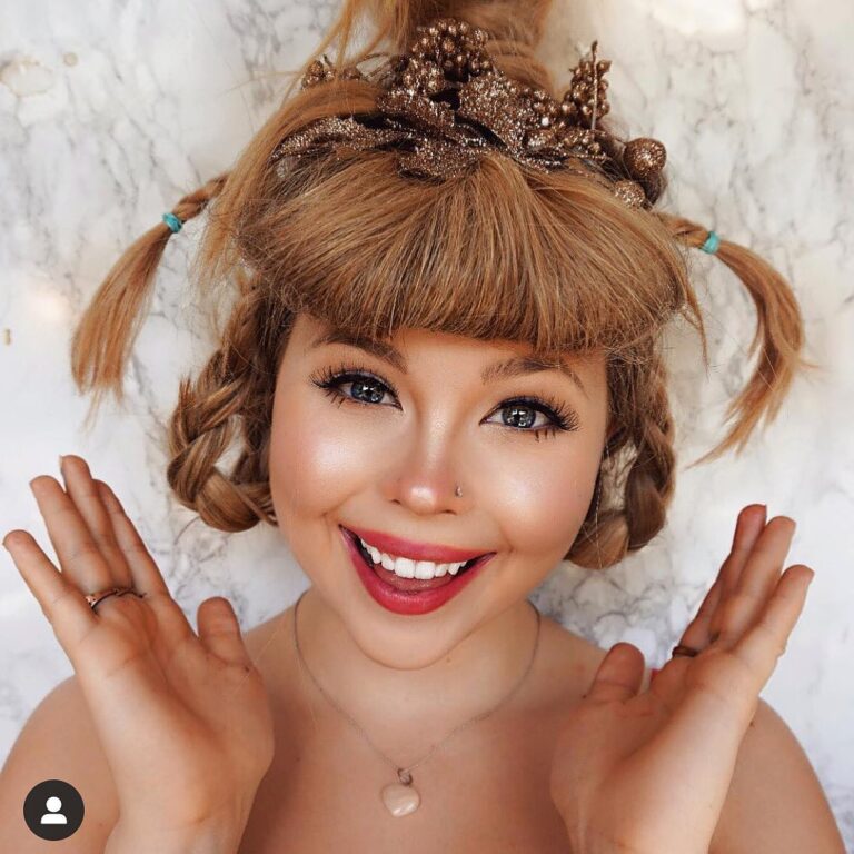 27 Festive Christmas Holiday Hairstyles to Light Up Your Season ...