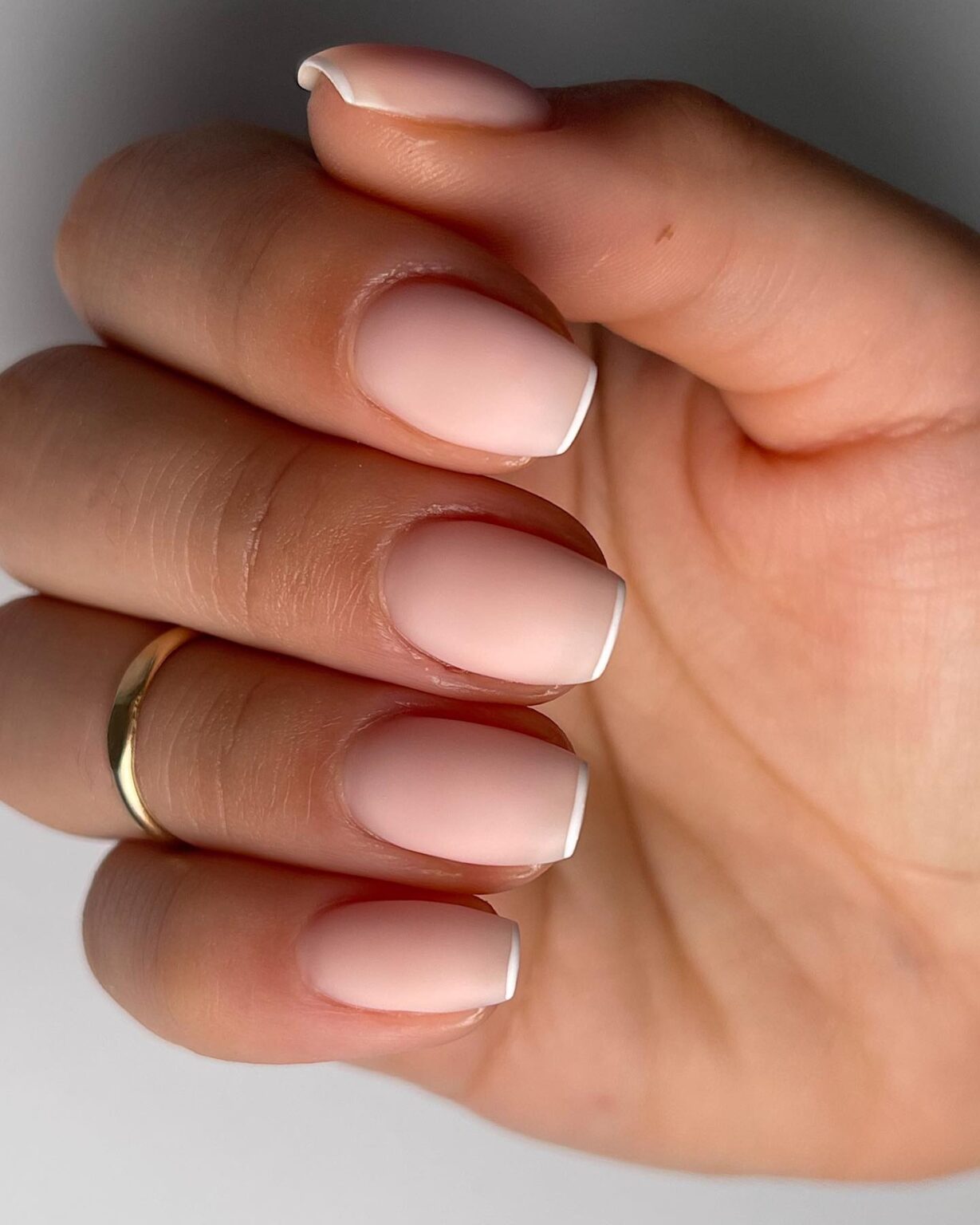 31 Minimalist Nail Designs To Help You Embrace Simplicity | Pretty ...