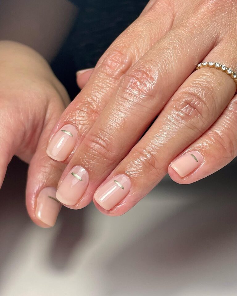 31 Minimalist Nail Designs To Help You Embrace Simplicity | Pretty ...