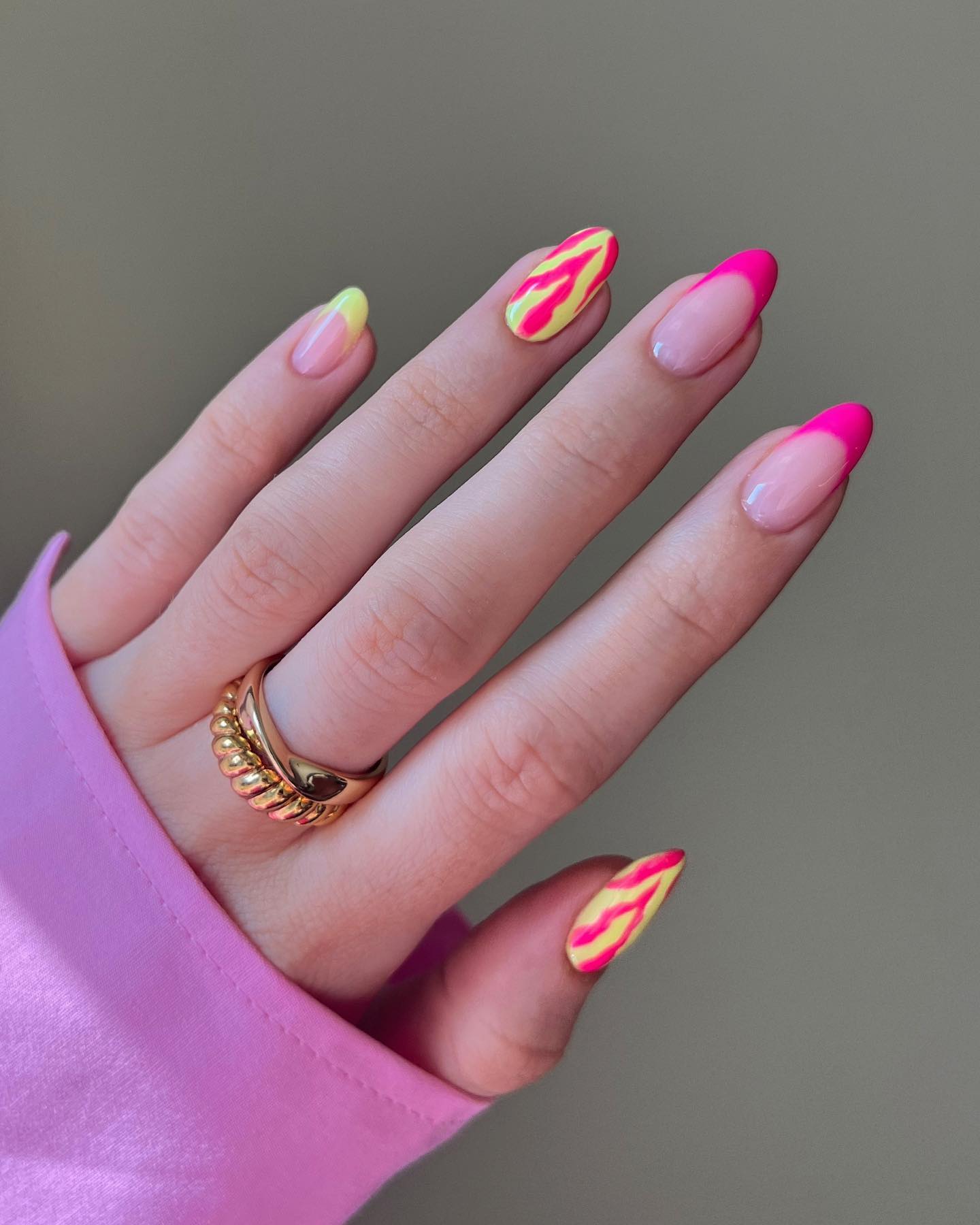 33 Bright & Bold Neon Nails to Light Up Your Summer | Pretty Sweet ...