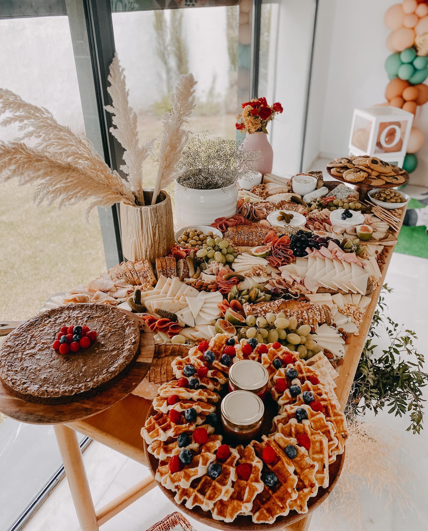 25 Stunning Grazing Table Ideas For Your Next Gathering | Pretty Sweet ...