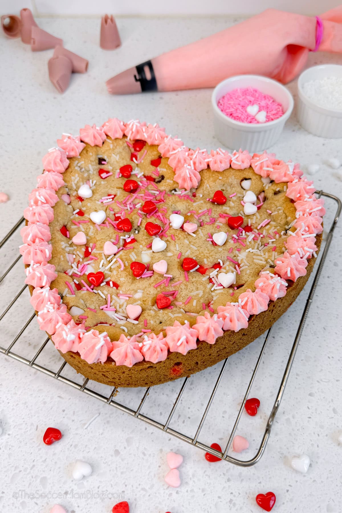 27 Cute Valentine’s Day Cake Ideas To Sweeten Your Celebration | Pretty ...
